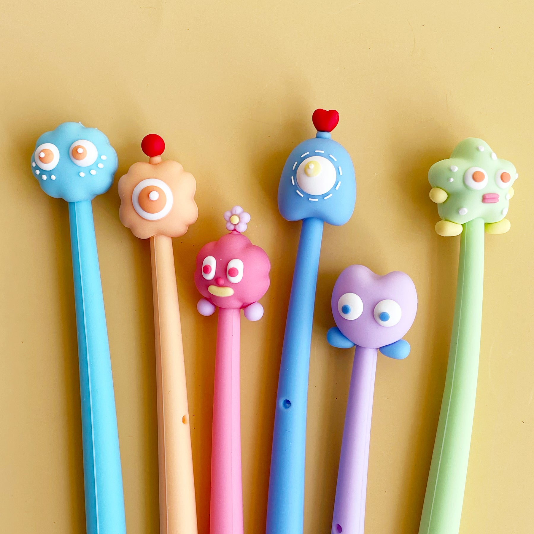 Big Eye Monster Wiggle Gel Pen – Fair Play Projects