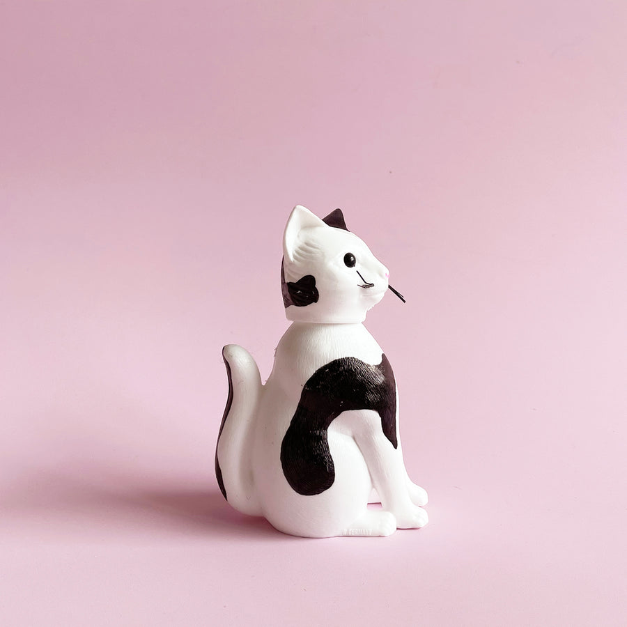 Cat Bobblehead – Fair Play Projects